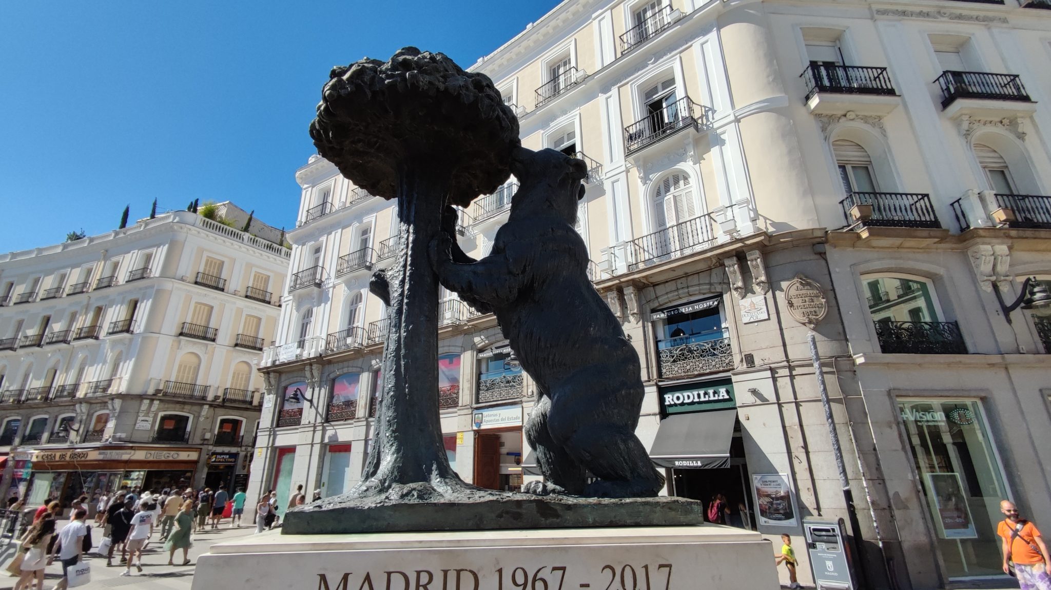 Una osa y un madroño: nuestro logotipo - WordCamp Madrid 2023